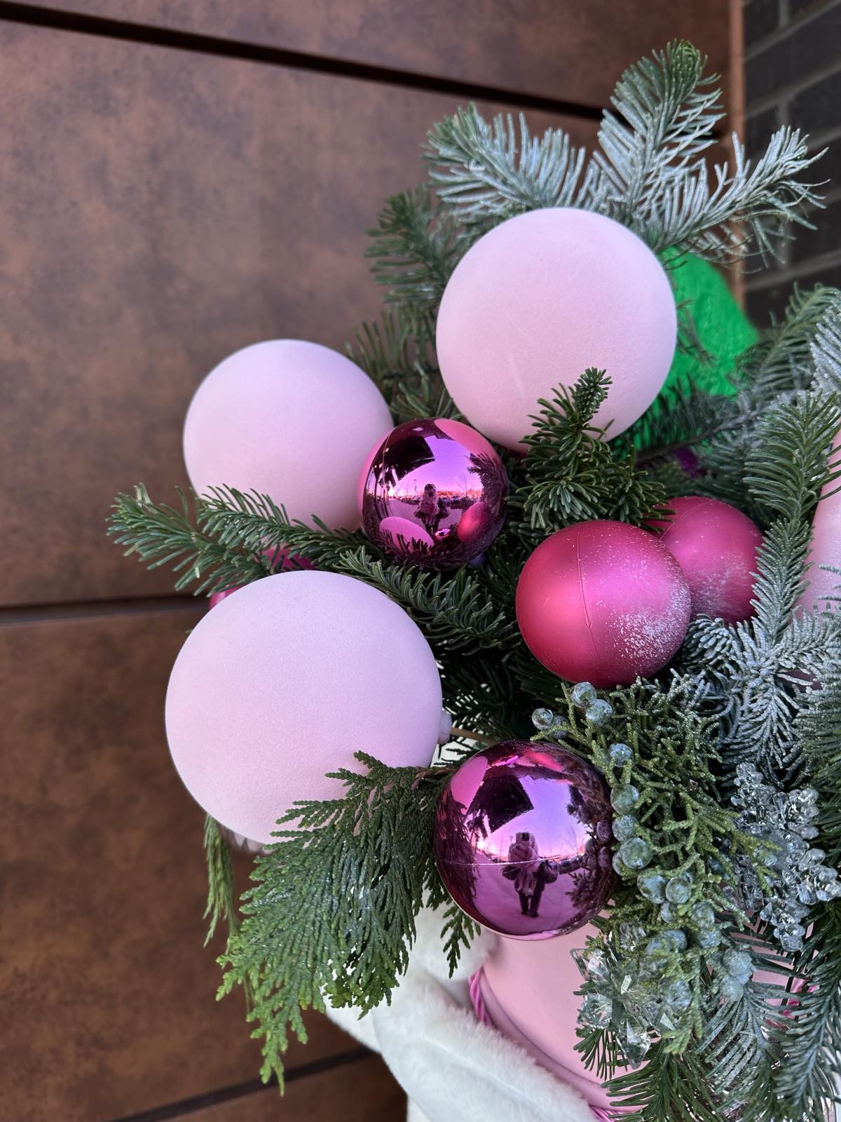 Christmas arrangement #15 - DOZARI STUDIO - Same Day Flower Delivery in ...